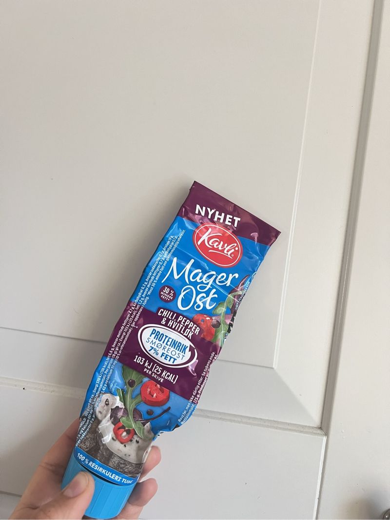 Mager ost chili, pepper & hvitløk, Kavli | Noba