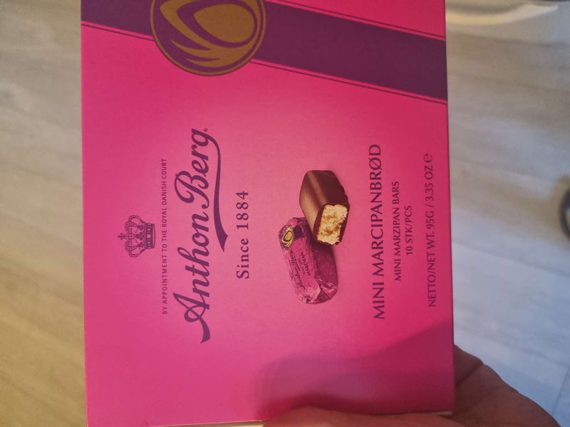 Mini marcipanbrød, Anthon berg | Noba